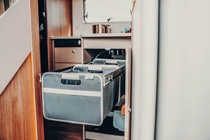 Rangement Camping Car