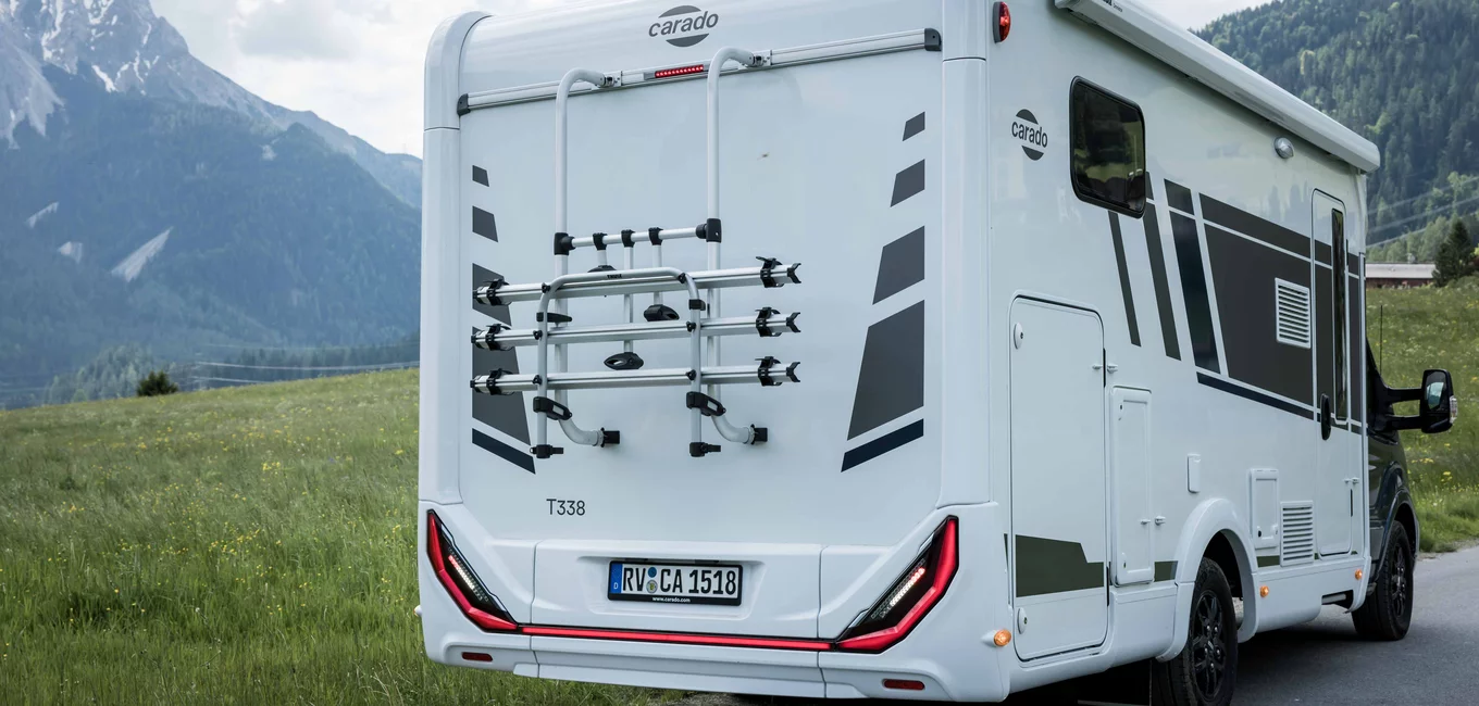 Carado T338 Semi-integrated motorhome