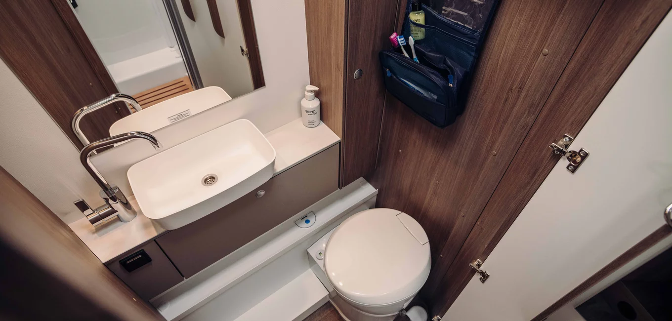 Buy the Carado T459 semi-integrated motorhome